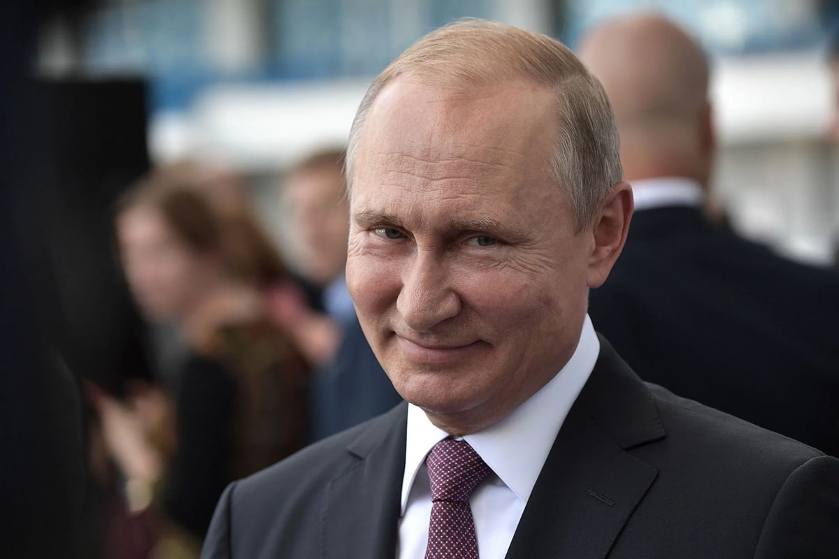 Russia diz que Estados Unidos usam cripto e ouro para reduzir dívida ...