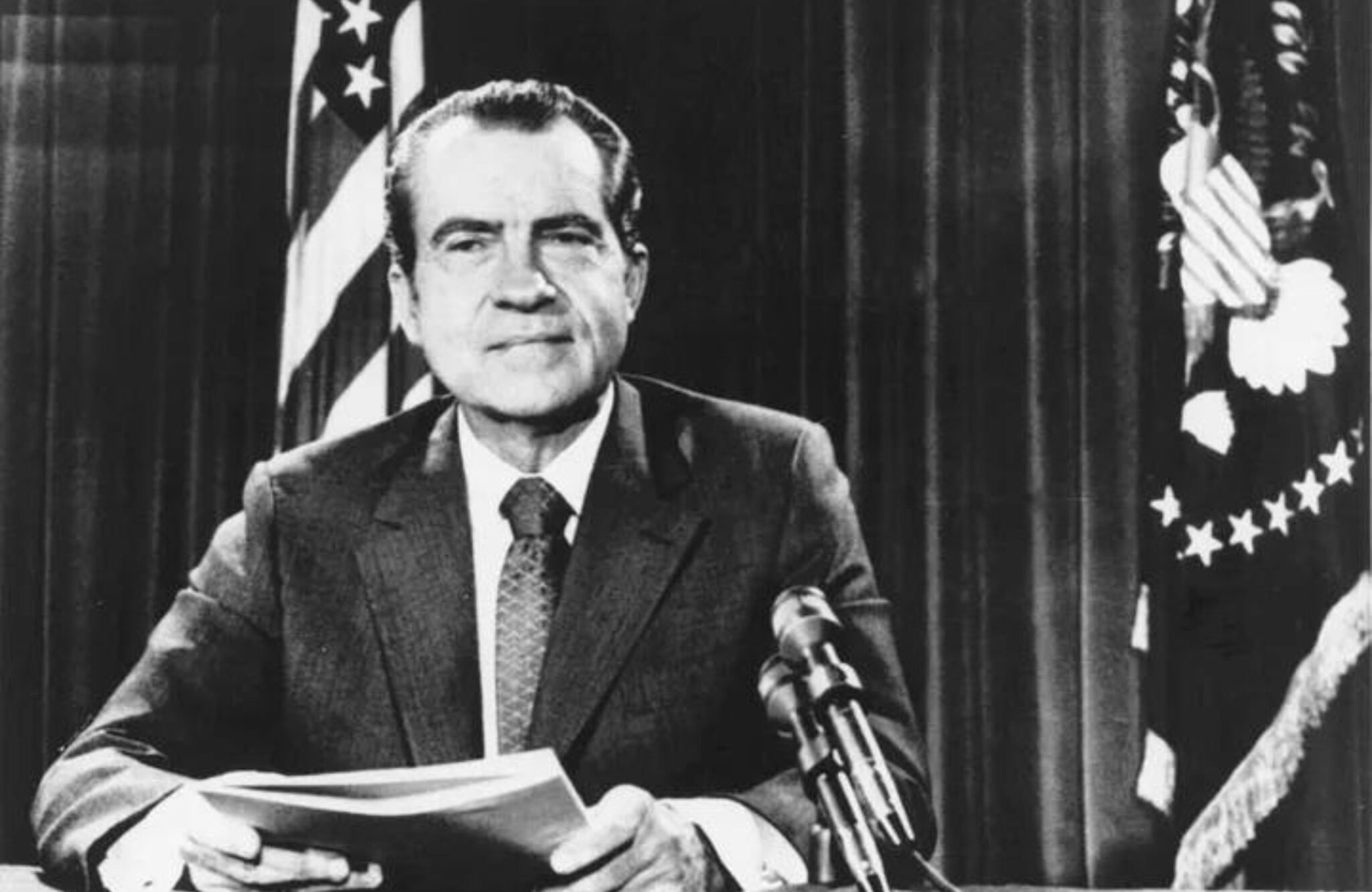 1971: The Year Everyone in America Became Poor After Losing the Gold ...