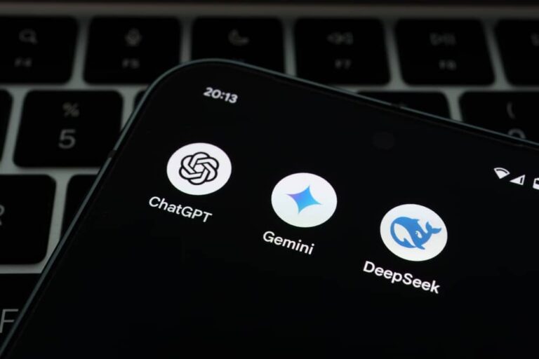 What is DeepSeek AI and How Can Crypto Traders Use It?