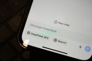 What is DeepSeek AI and How Crypto Traders Can Use It